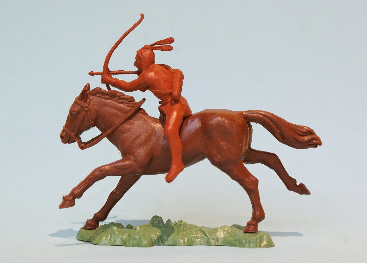 NEW! Herald Zang Red Indians - UNPAINTED Plastic - Herald Toys and Models