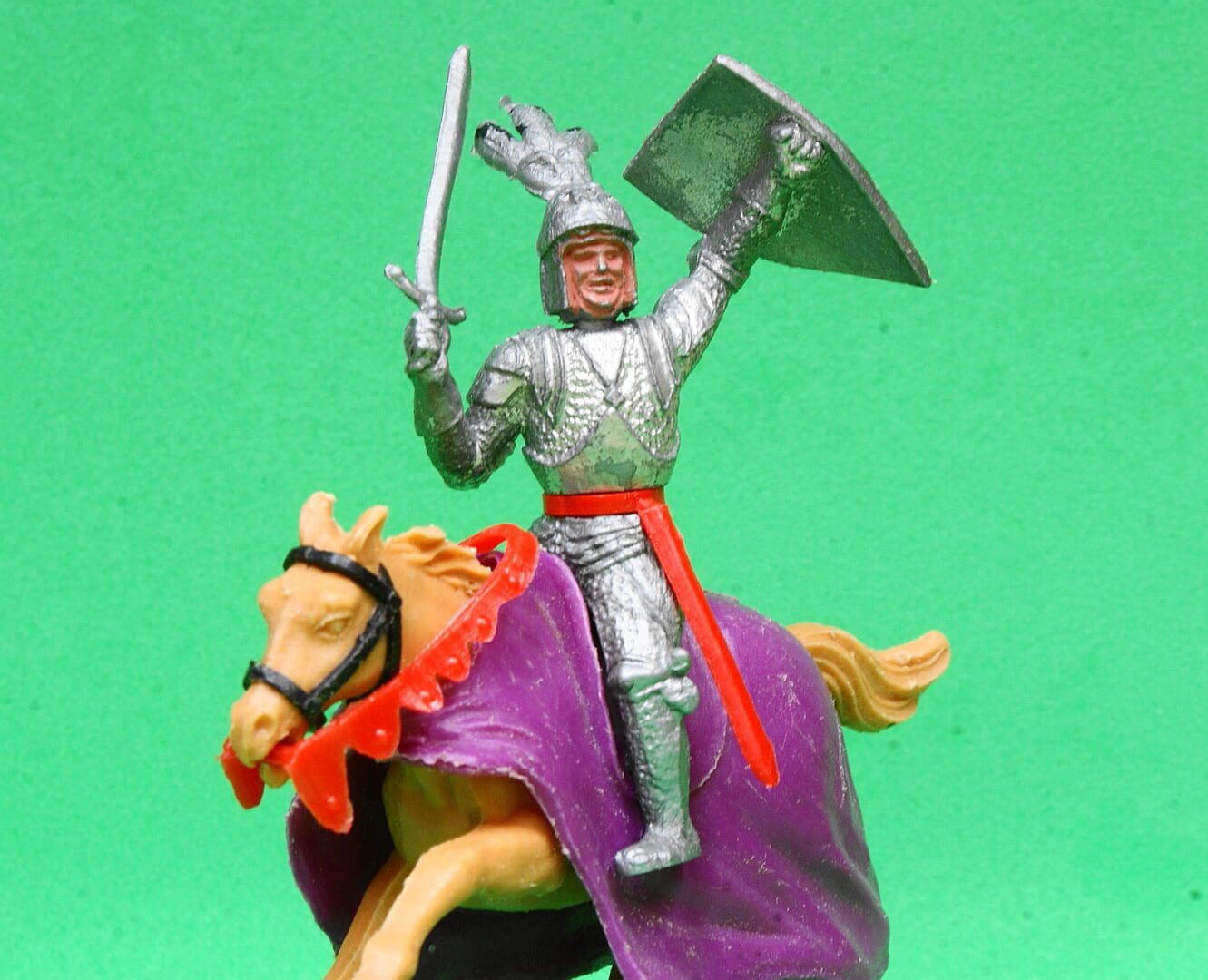 NEW! Timpo Mounted Silver Knight with Scarce PURPLE Caparison - Herald ...