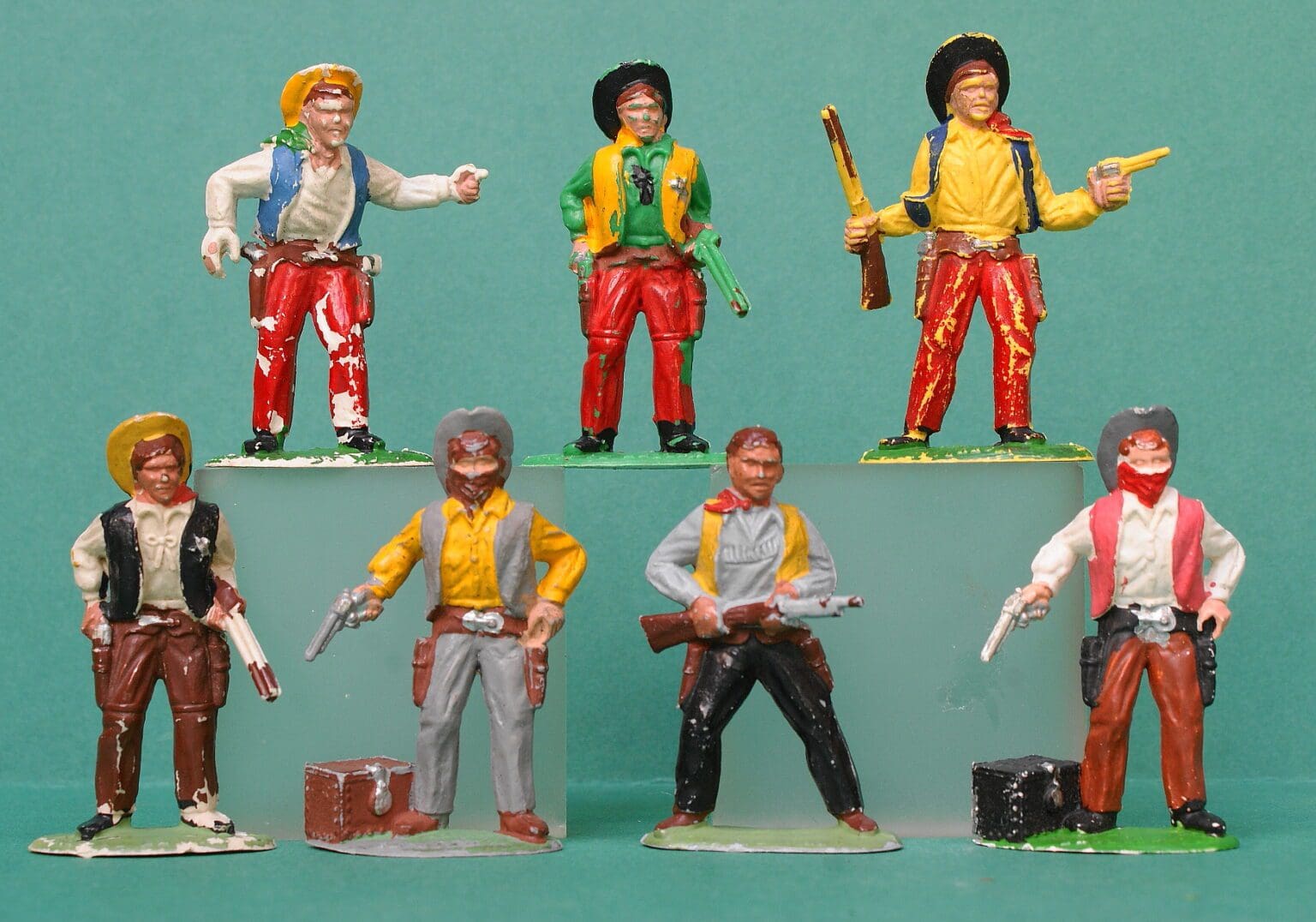 Timpo Solid Wild West Cowboys on Foot #5 - Herald Toys and Models