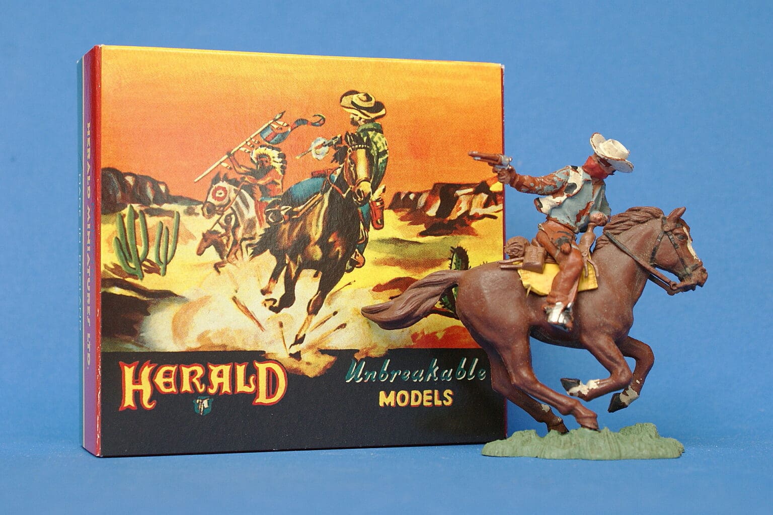 Herald Zang Mounted Cowboy Firing (Repro Box) - Herald Toys and Models