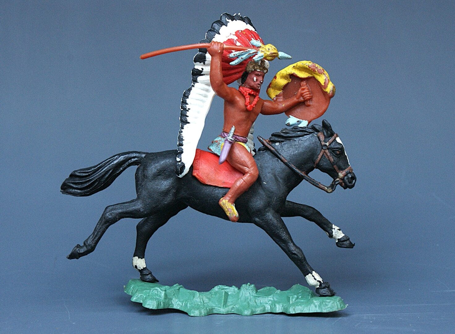 Herald Swoppet Mounted Indian Chief with Spear - Herald Toys and Models
