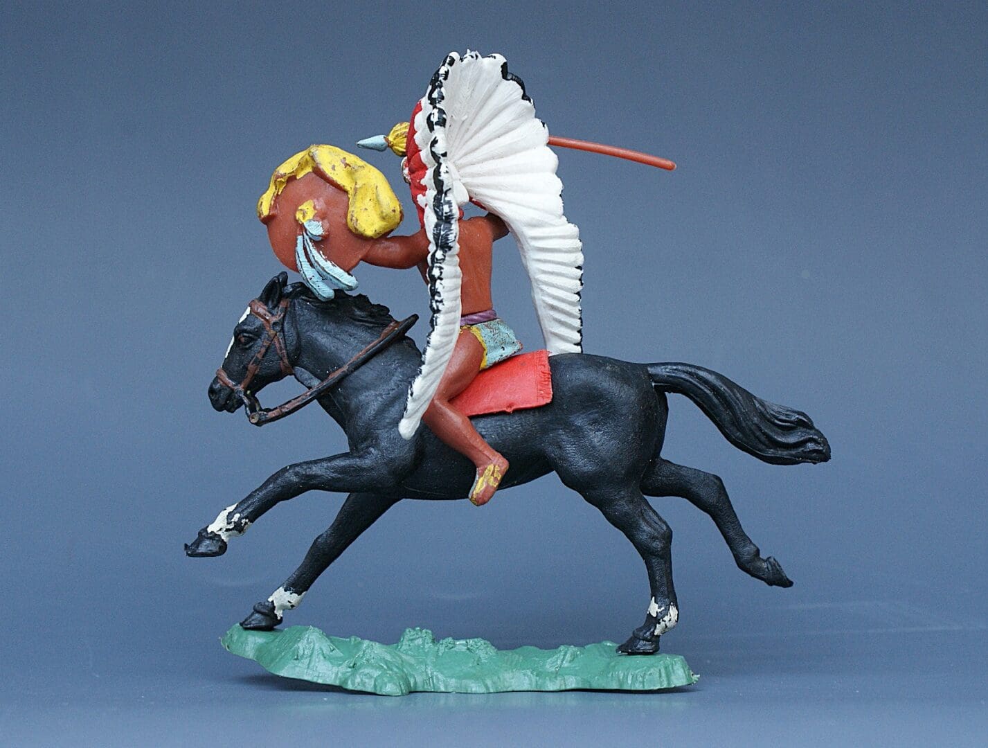 Herald Swoppet Mounted Indian Chief with Spear - Herald Toys and Models