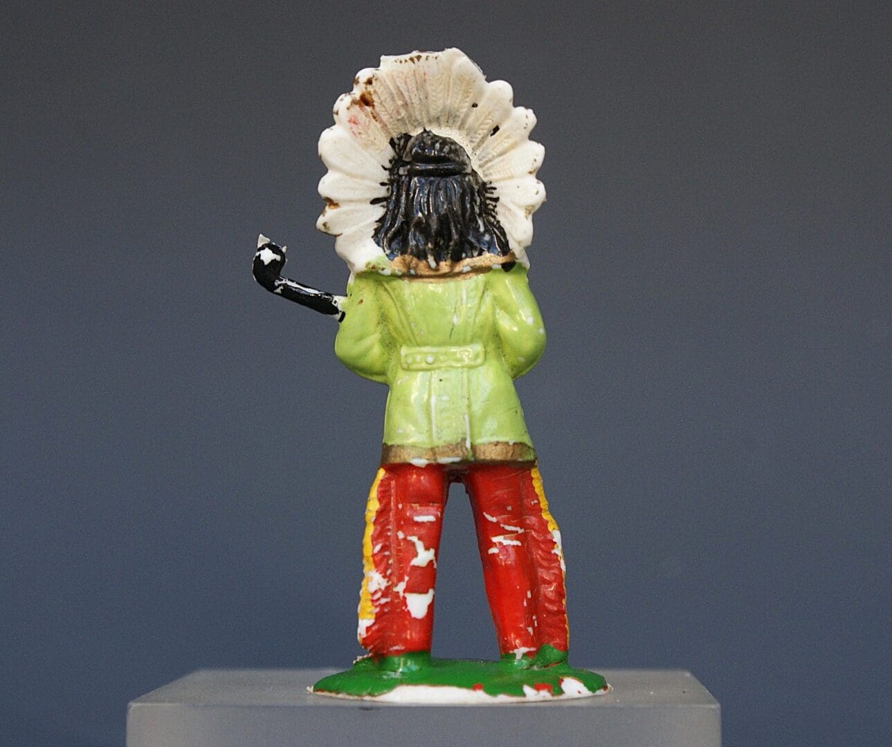 Cherilea Early Indian Chief with Peace-pipe - Herald Toys and Models